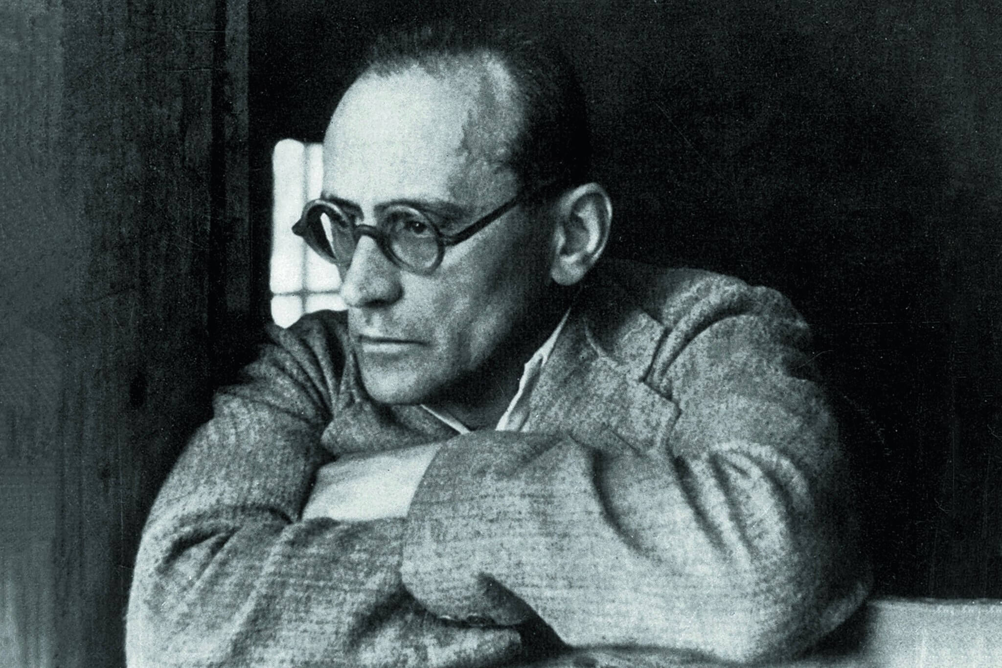 Análisis: Anton Webern Y la sinfonía Op. 21 - Hugo Laroche